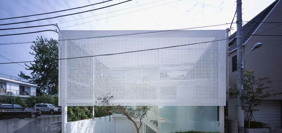 Shutter House for a photographer - Shigeru Ban