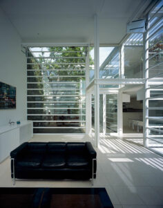 Shutter House for a photographer - Shigeru Ban