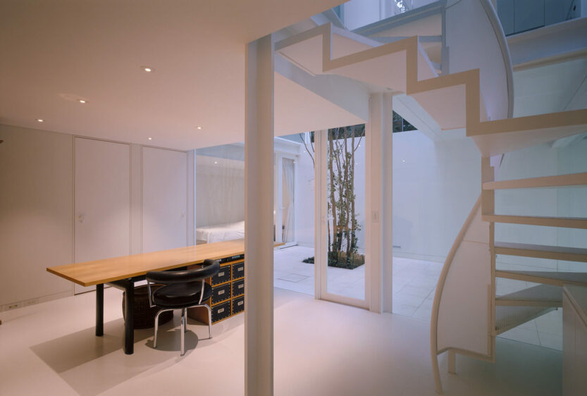 Shutter House for a photographer - Shigeru Ban