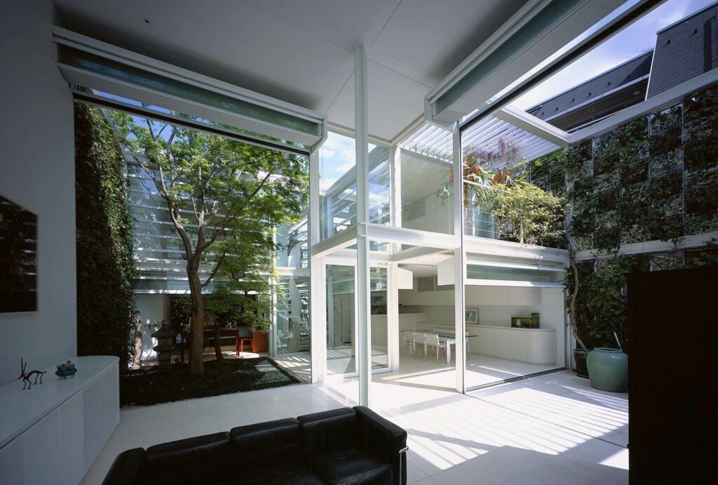 Shutter House for a photographer - Shigeru Ban