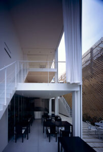 Glass Shutter House - Shigeru Ban