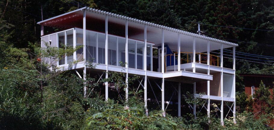 House of Double-Roof - Shigeru Ban
