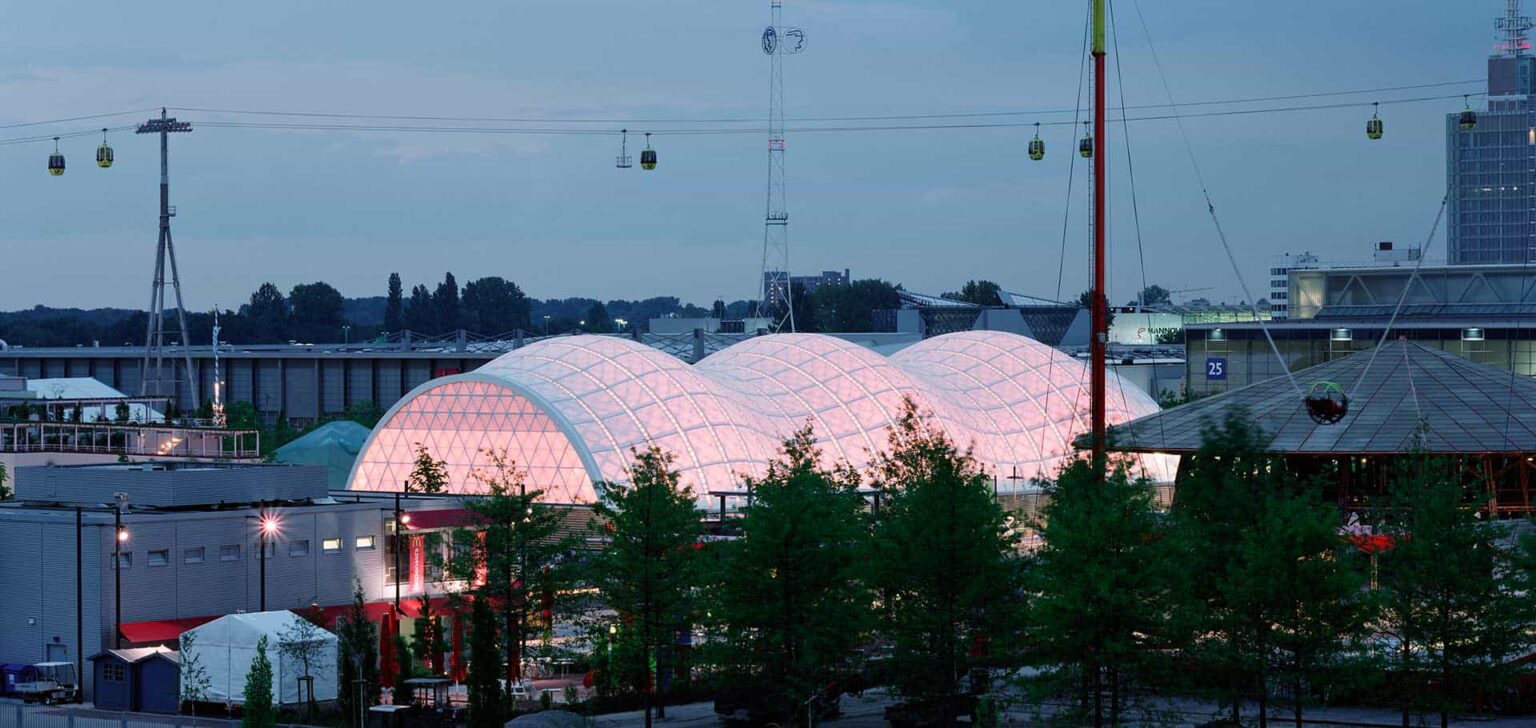 Japan Pavilion Expo 2000 - Shigeru Ban