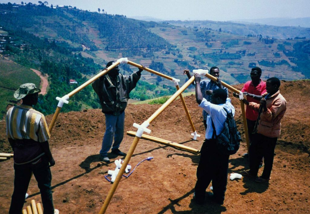 Paper Emergency Shelters for UNHCR - Shigeru Ban