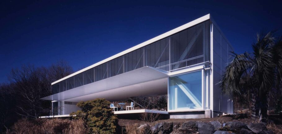 Picture Window House - Shigeru Ban