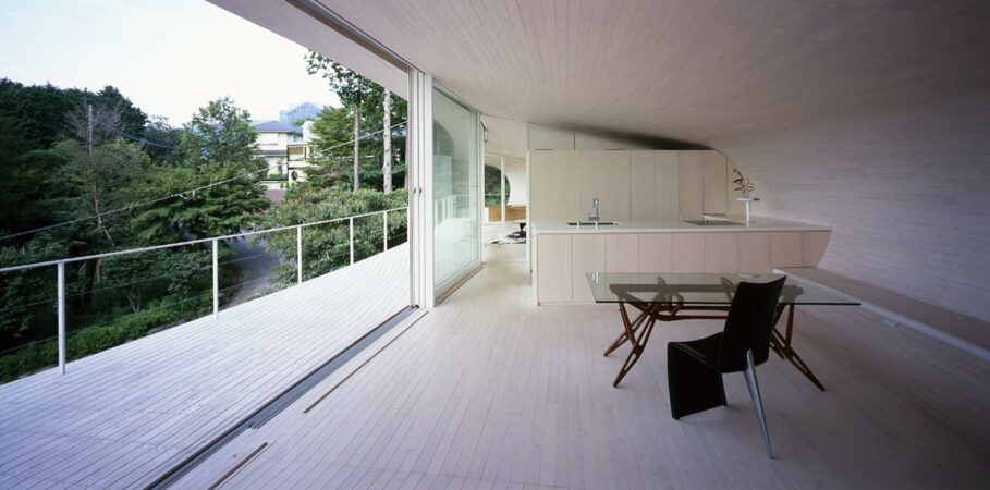 Crescent House - Shigeru Ban