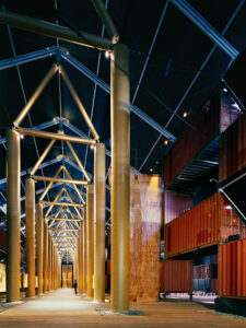 Nomadic Museum - Santa Monica - Shigeru Ban