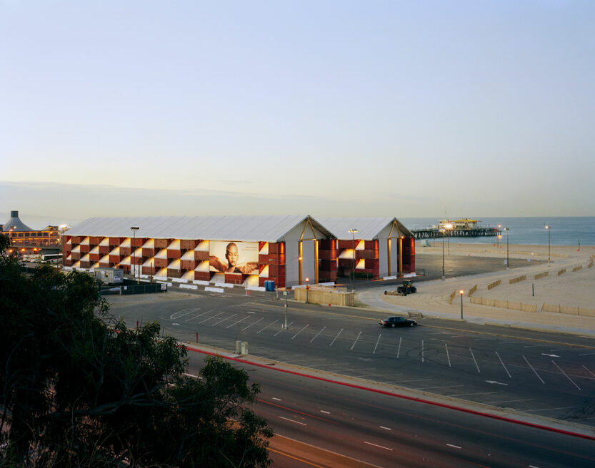 Nomadic Museum - Santa Monica - Shigeru Ban