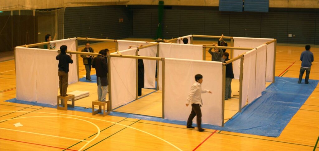 Paper partition system 3 - Fujisawa - Shigeru Ban