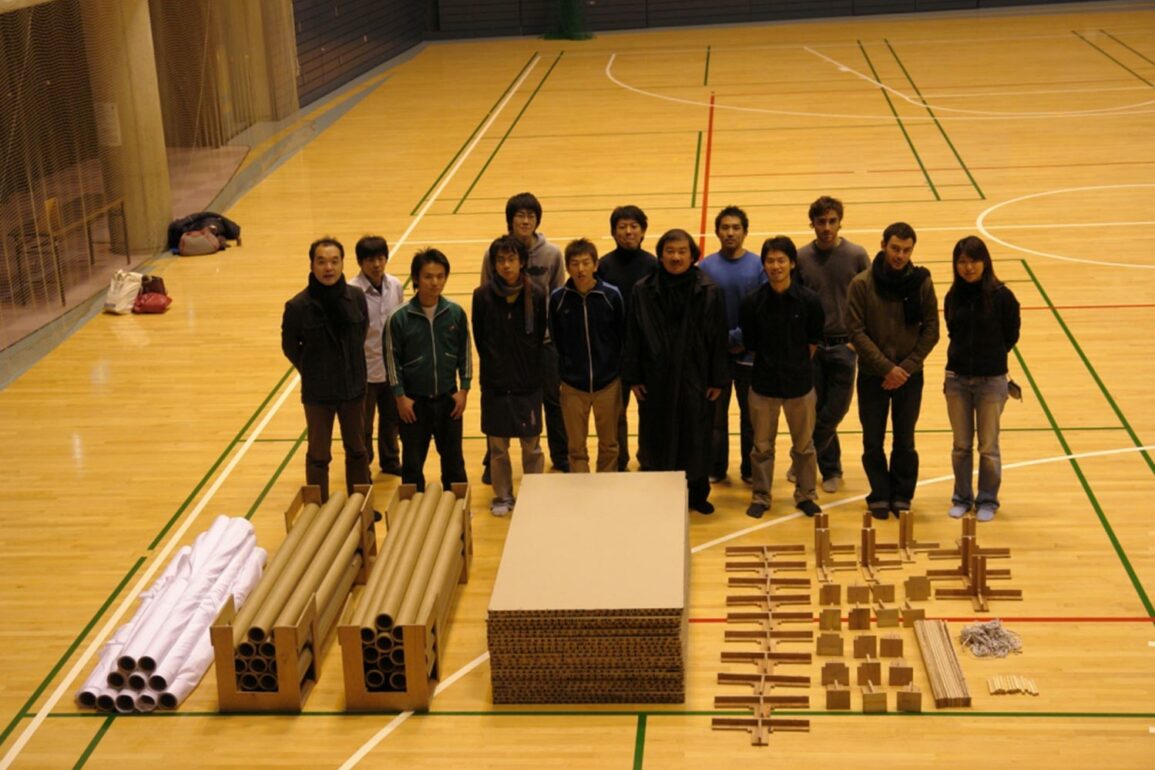 Paper partition system 3 - Fujisawa - Shigeru Ban