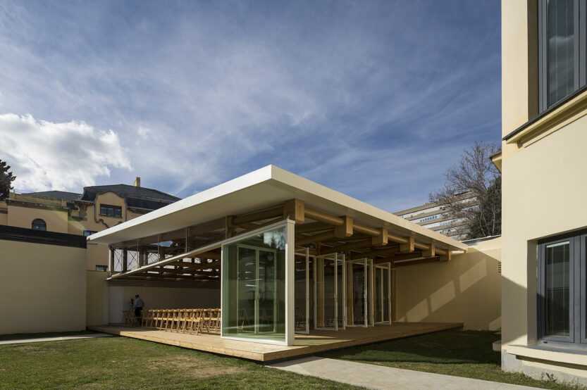 Madrid Paper Pavilion - Shigeru Ban