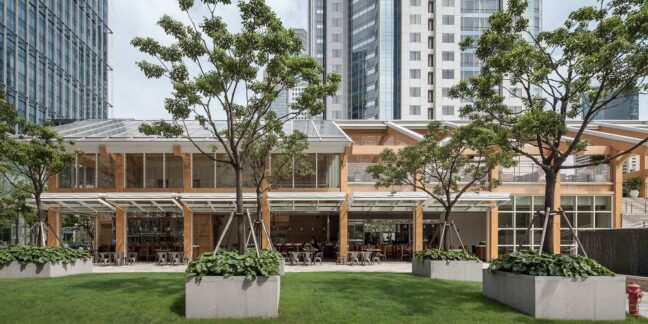 Glass Shutter Façade Archives - Shigeru Ban