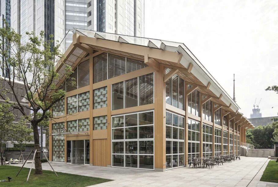 Calypso Restaurant and Lounge - Shigeru Ban