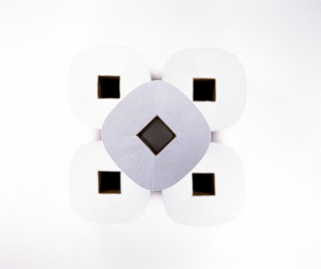 Square core toilet paper - Shigeru Ban