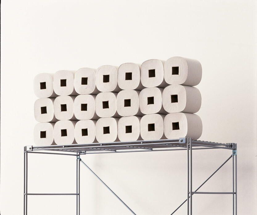 Square core toilet paper - Shigeru Ban