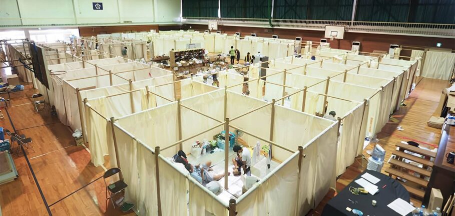 Paper Partition System 4 (PPS4) -West Japan Flooding- Shigeru Ban