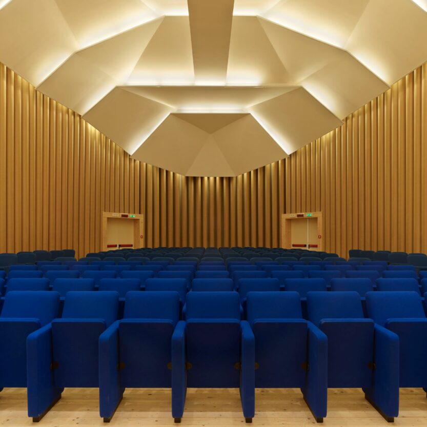 L'Aquila Temporary Concert Hall - Shigeru Ban