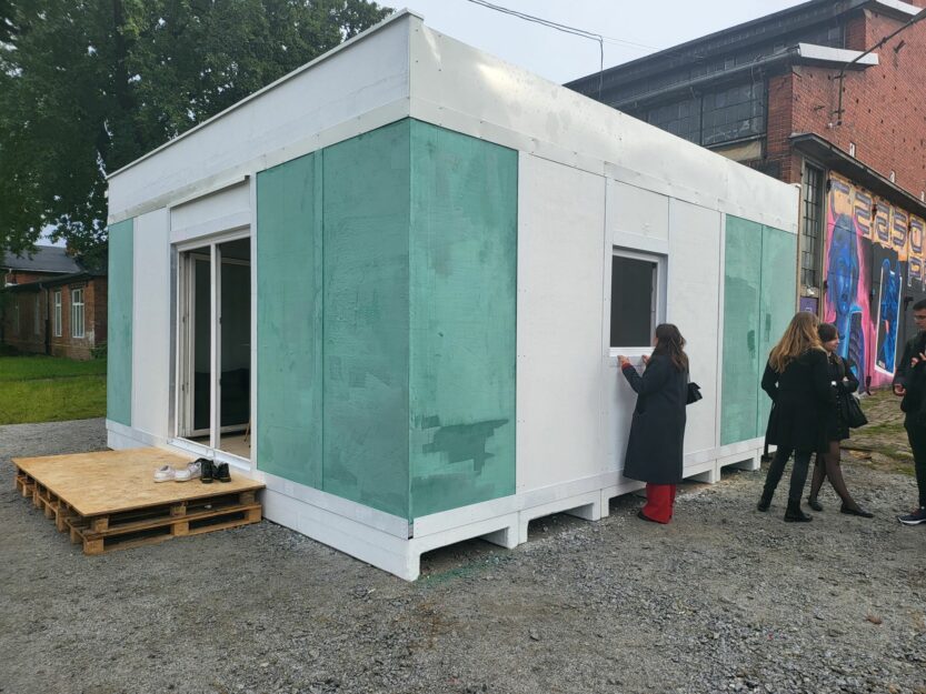 Styrofoam Housing System - Shigeru Ban