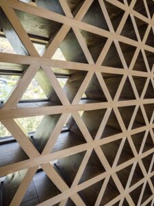 Triangle Lattice House - Shigeru Ban